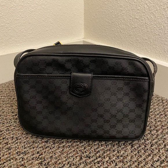 Gucci | Bags | Authentic Vintage Gucci Crossbody Bag | Poshmark